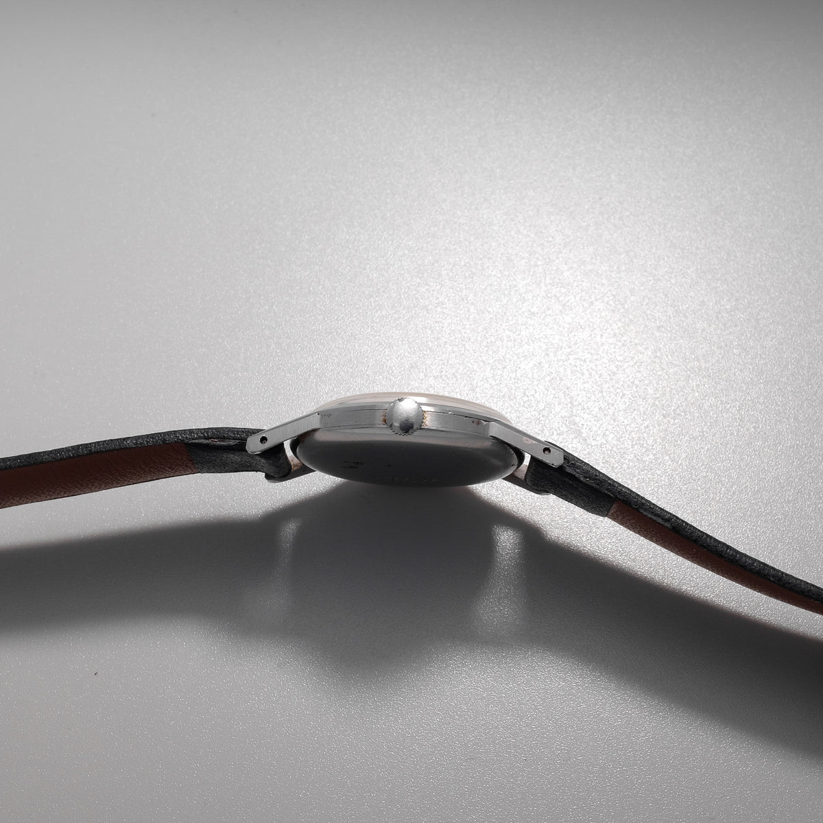 Universal Genève 212147 Circa 1950 – Paleh